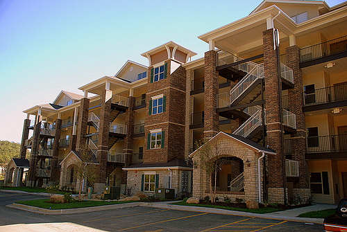 A Posh Vacation in a Branson Lakefront Condo - ThousandHills.com